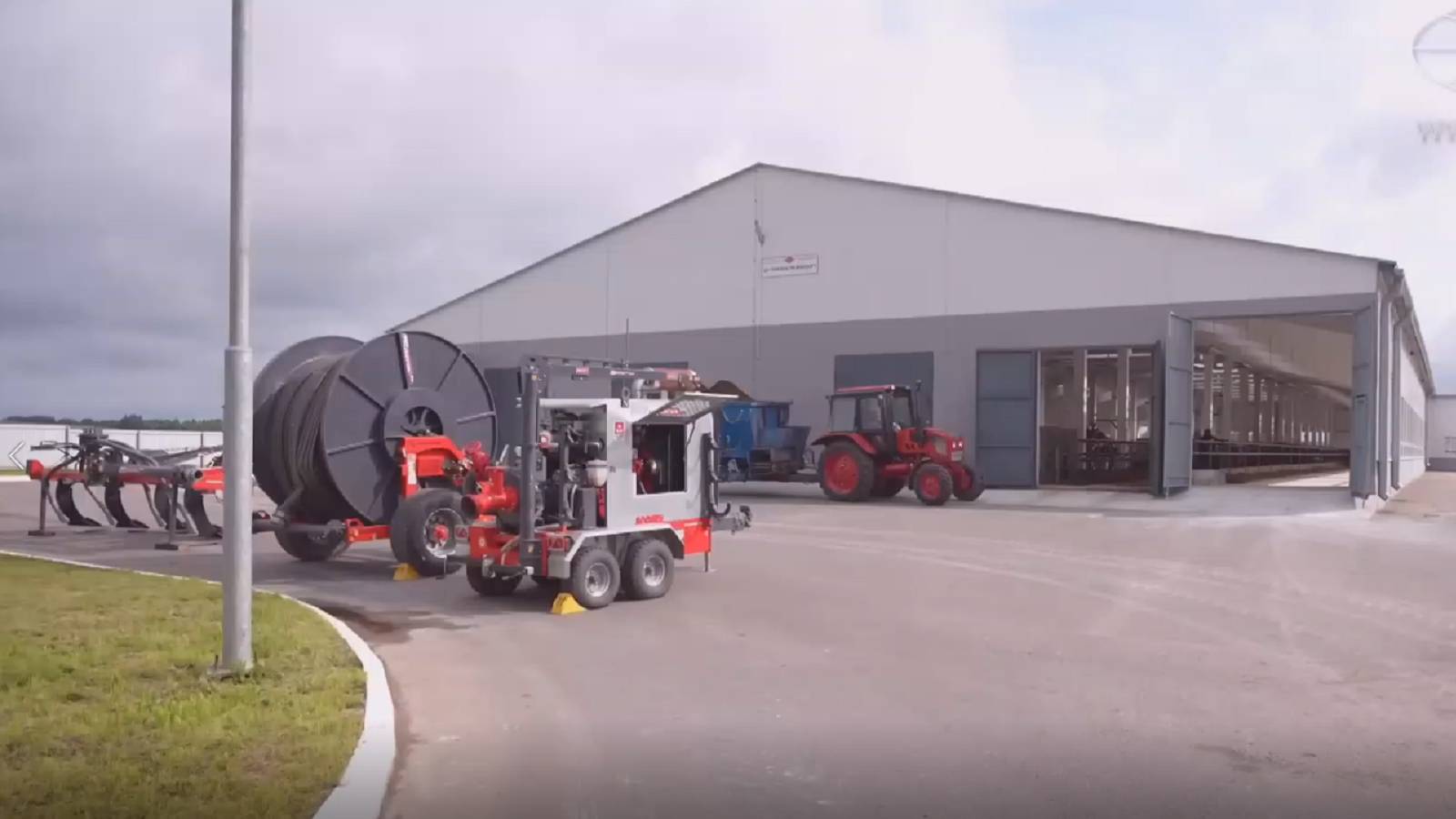 Оборудование в Республике Беларусь. Агрокомбинат Дзержинский. Шланговая система навозоудаления.