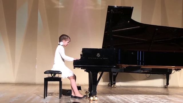 И.С.Бах "Шутка", М.Глинка "Мелодический вальс"