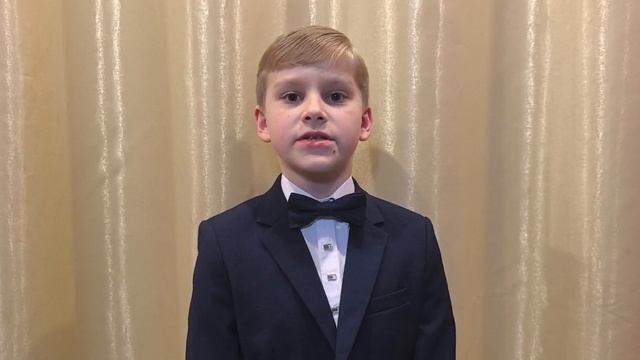 3 место  -  Расулов Амир,  "Школа № 82" г.Тольятти. Ода "Вольность"