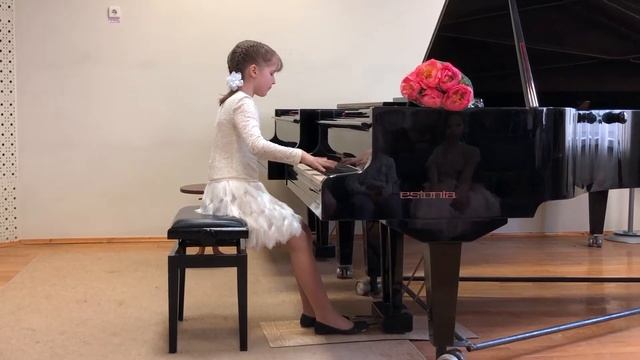 М.Глинка "Мелодический вальс", И.С.Бах "Шутка"