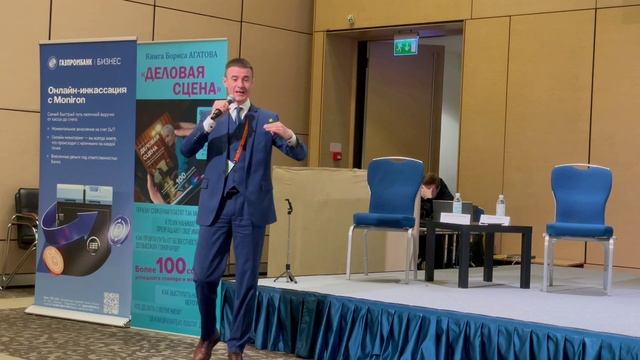 Революция ИИ в бизнесе: От автоматизации HR до умного поиска и живых сайтов