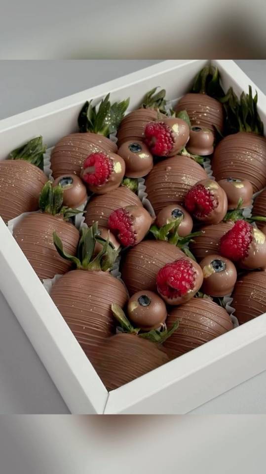 🍓 Клубника в шоколаде - идеальный десерт! 🍫Лайфхаки вкусного десерта ягод в шоколаде