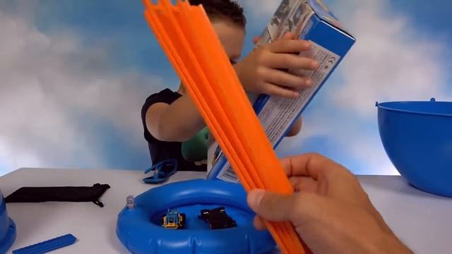 Мистер Макс • Mister Max - Большое яйцо с треком для машинок