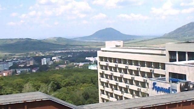 DSCN8073Железноводск июнь 2025 Аллея любви ,обзорная вокруг горы Железной.