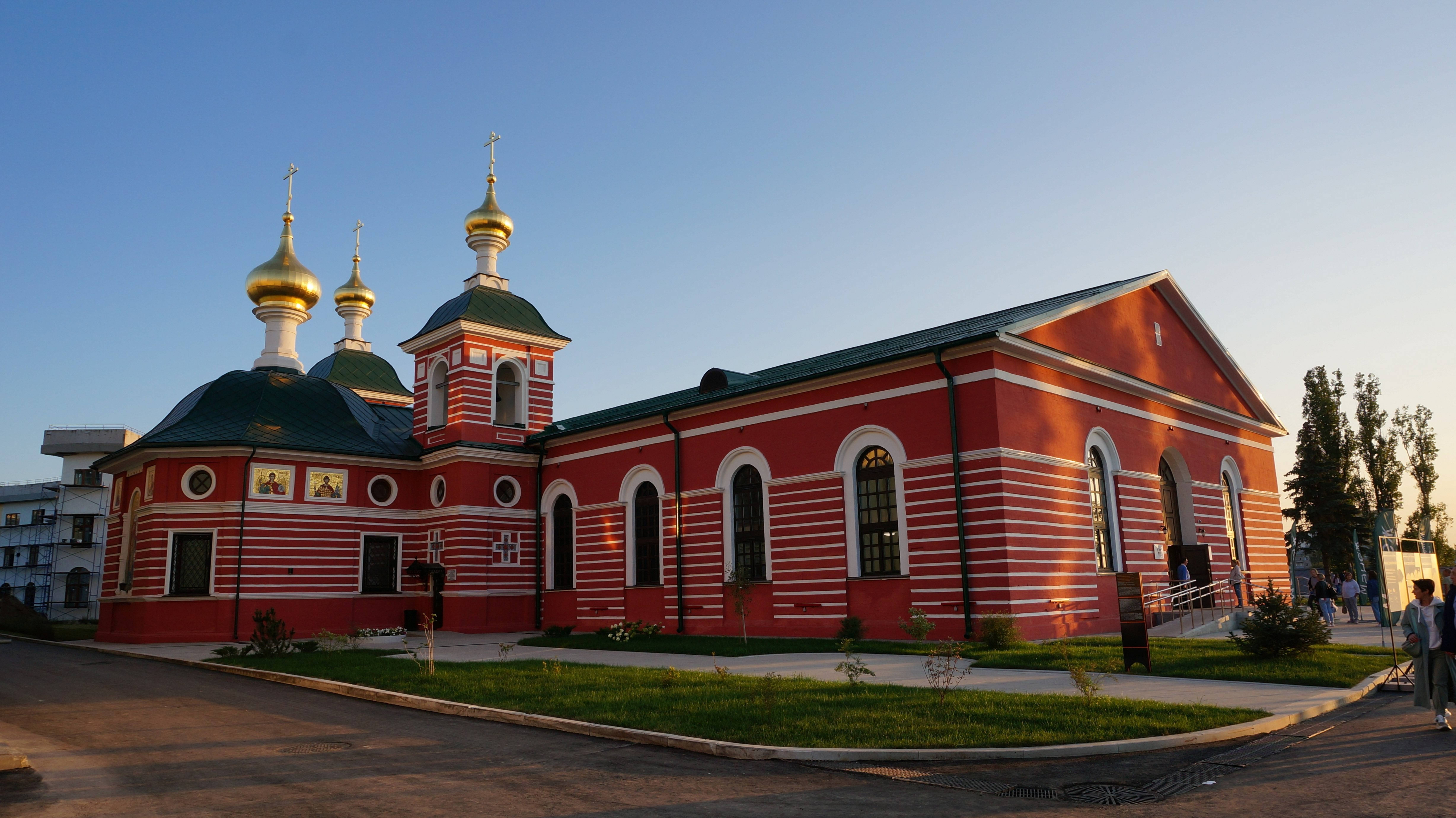 Выставка «Пермские боги» в Манеже Нижегородского кремля
