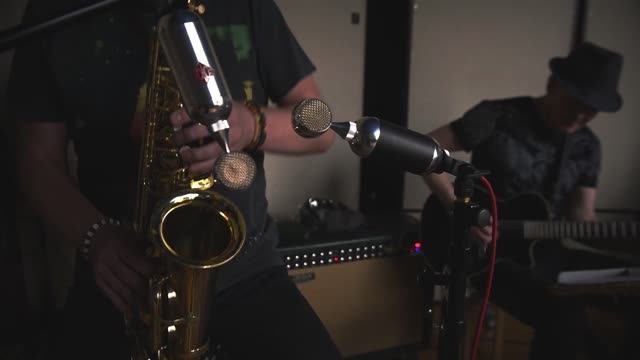 Sam Smith - Diamonds  ( cover by @wowasax )