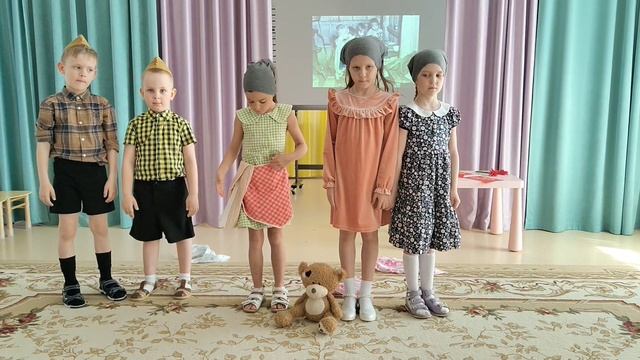 4.Пилюгина Вероника, Созонова Виктория, Мельникова Мария, Антипин Глеб, Ясенко Виталий - "Дети войны