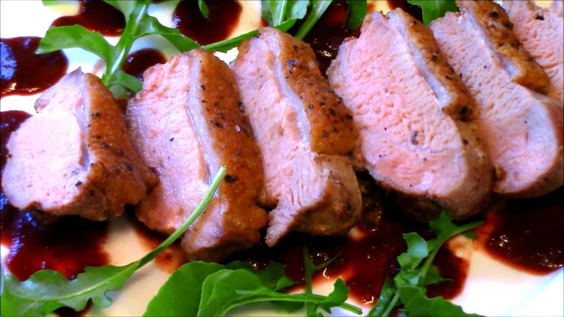 Как приготовить стейки из утиной грудки.