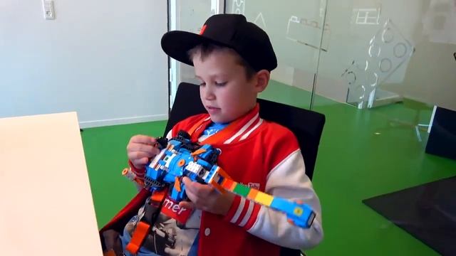 Мистер Макс • Mister Max - СУПЕР СОВРЕМЕННЫЙ Lego House