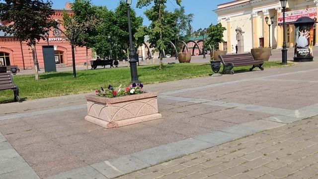 7 июня 2025г. Прогулка по ул. Мира г.  Стерлитамак. Возле к_т Салават.