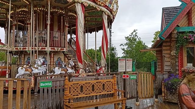 Фестивальная площадка Московские сезоны Тёплый стан метро, Лето в Москве, карусель, бассейн, музыка