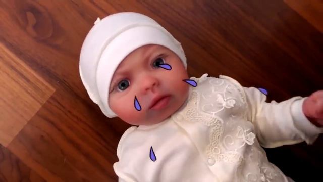 ДИАНА И РОМА - Диана играет в прятки с куклами