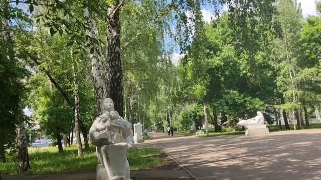 4 июня 2025г. Стерлитамак.Прогулка по пр.Октября.