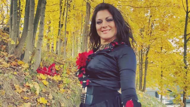 Цыганская песня "Дывэс и рат". Популярный певец Сергей Тарасов. Цыганский ансамбль. Цыганский певец