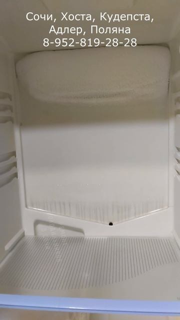 Холодильник Indesit с двумя компрессорами: снег в верхней камере — в чем причина?