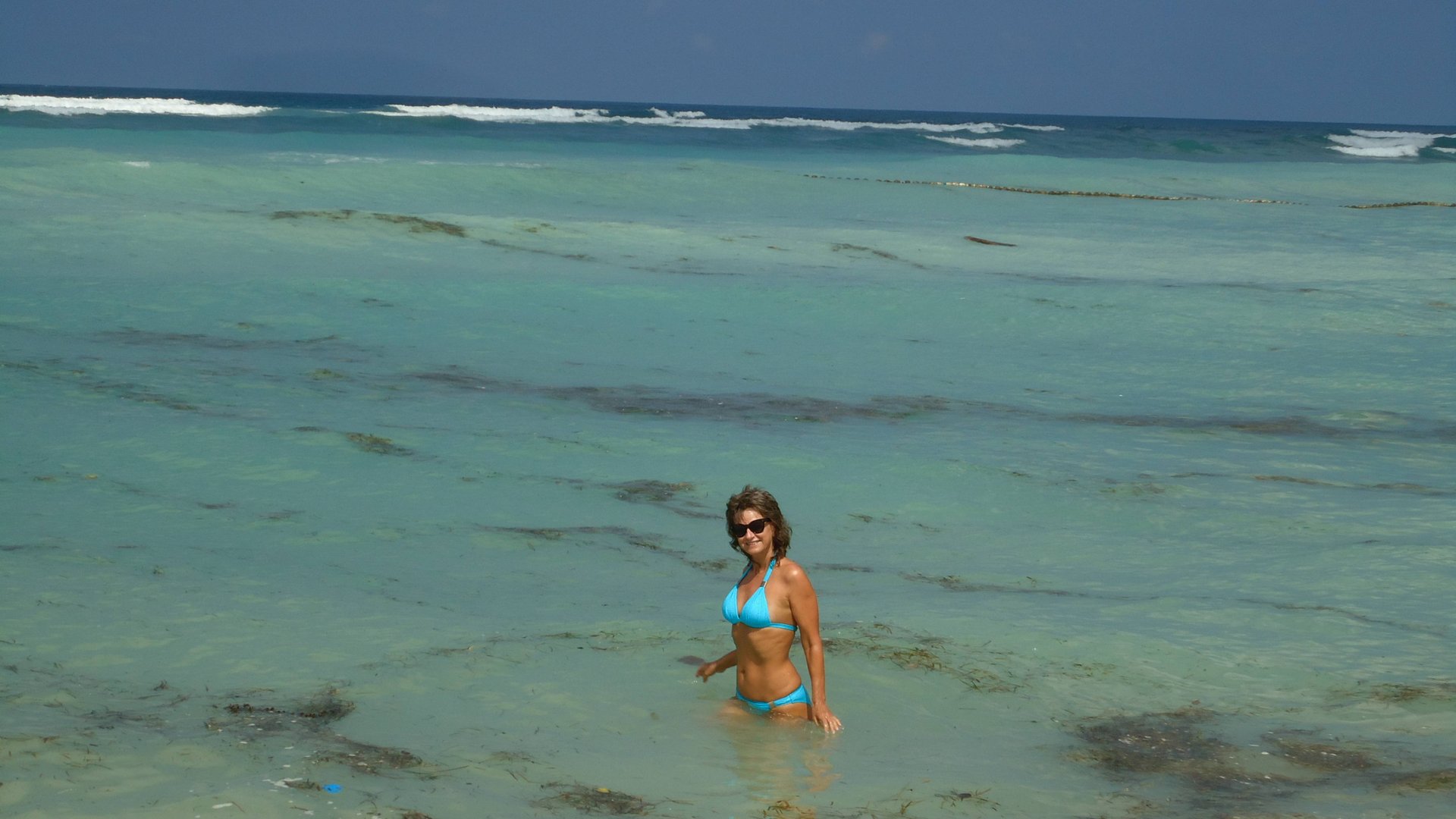 Пляжи рядом с отелем The Ritz-Carlton, Bali 5*. Купаемся в Индийском океане. Нуса Дуа, Бали.