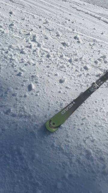 Когда попросила его снять видео, а он увлекся #казахстан #отношения #юмор #горныелыжи