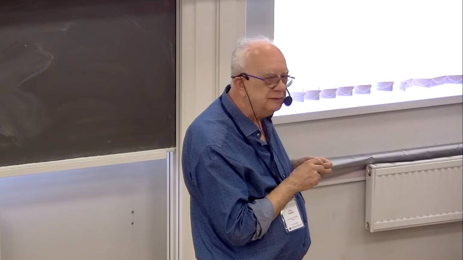 International Conference. F.Delgado – ＂On Poincaré series of valuations on subfields of ..