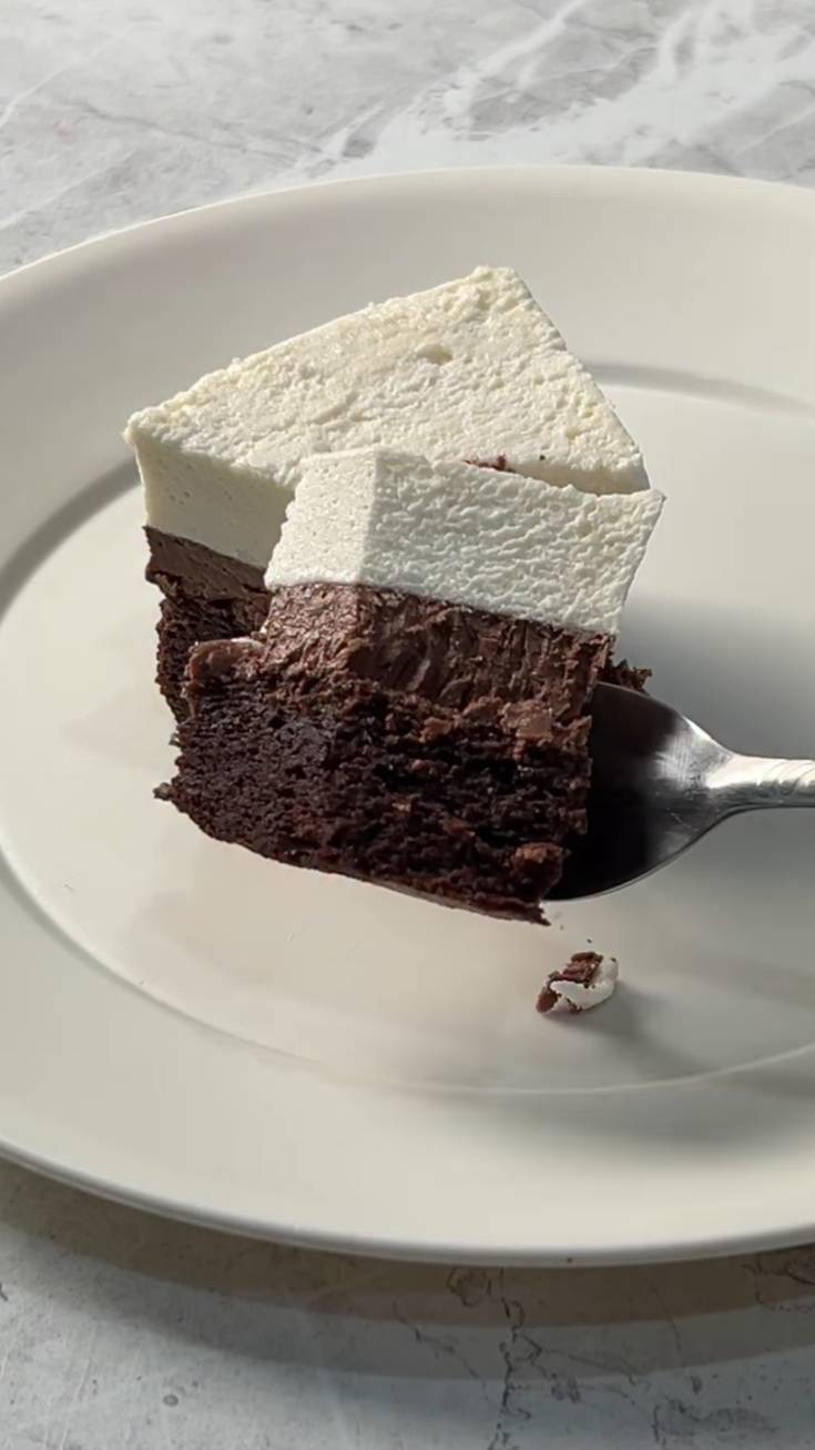 Шоколадно-миндальный бисквит