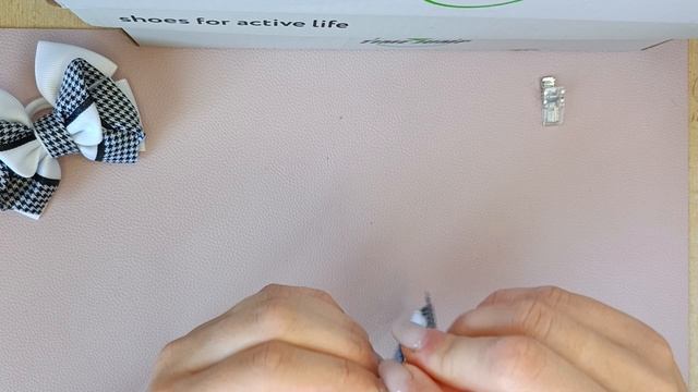 Бантики из репсовой ленты .