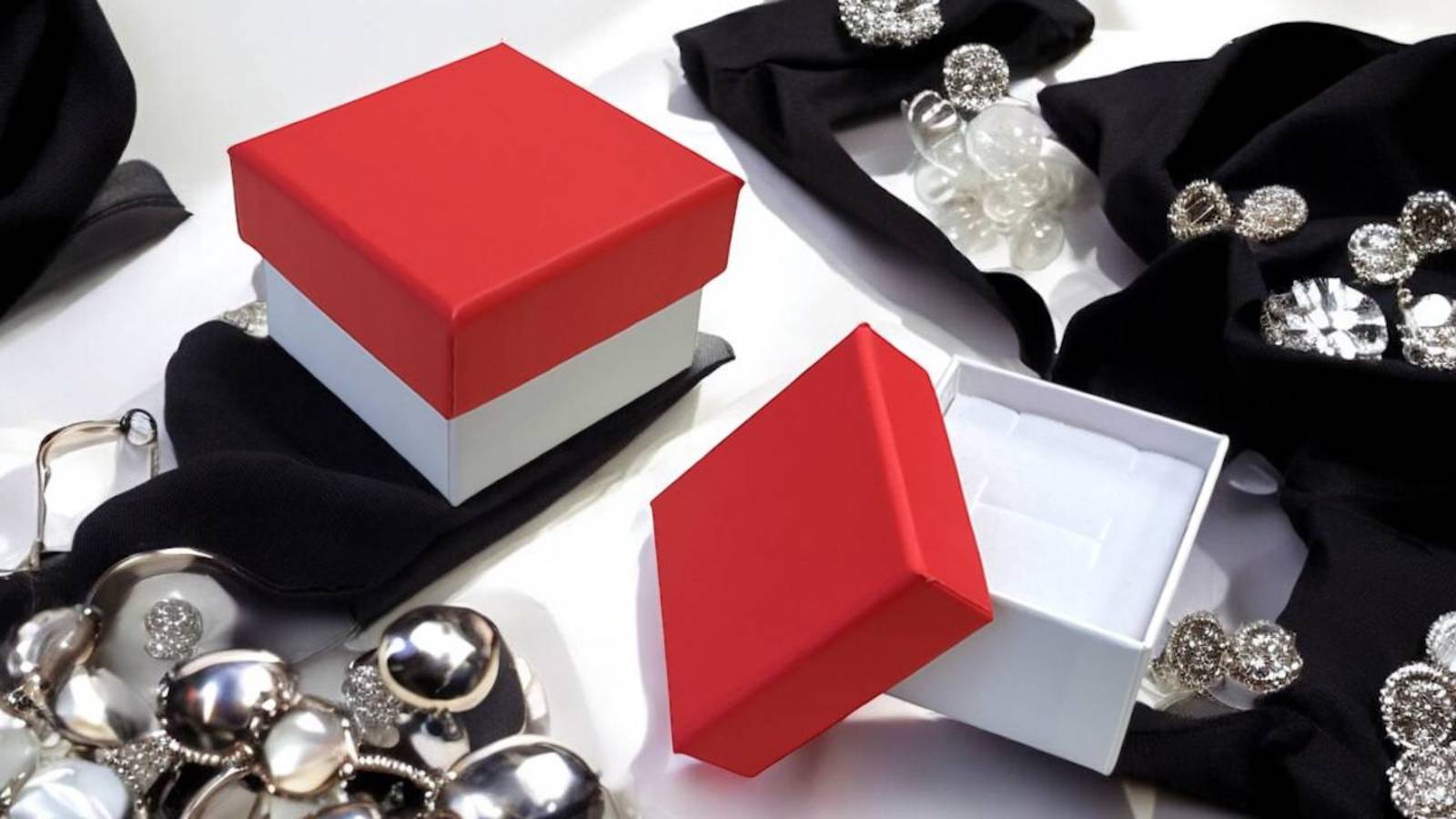 Упаковка крышка дно 5.0 х 5.0 х 3.4 Красная