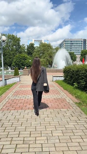 Дефиле в городском ландшафте.