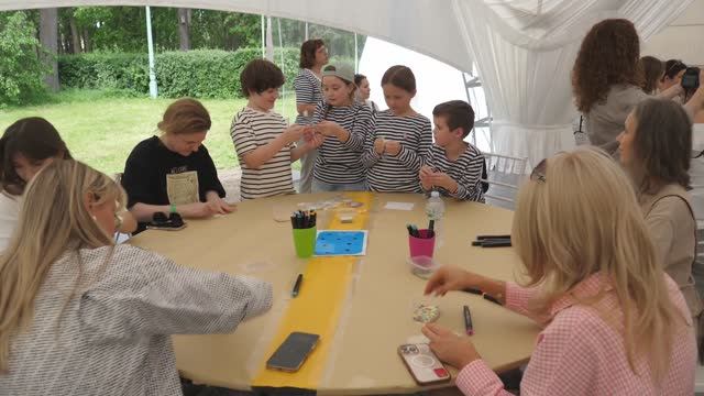 Семейный праздник 2 центра начальной школы «Радуга»