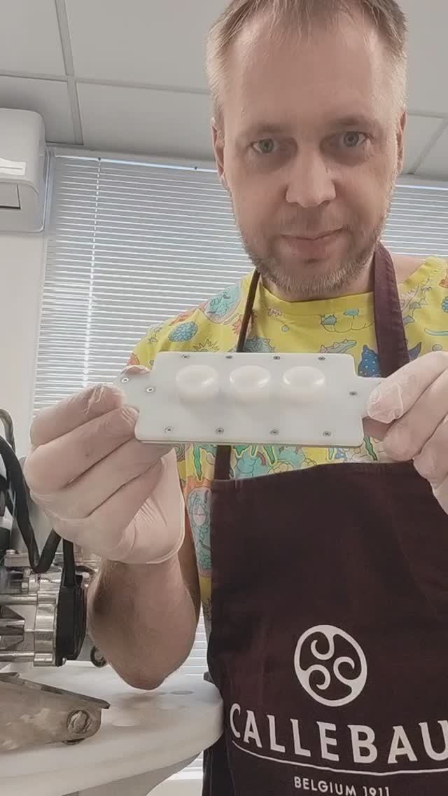 Тестируем пресс-площадки сферической формы