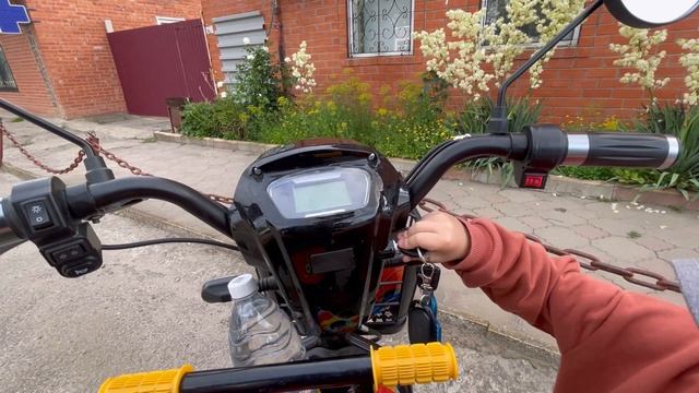 Катаемся с сыном на электроскутере SK8. Кубанская станица, подсолнухи, закат.