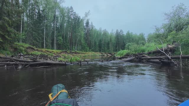 Сплав по реке Песь ( 3-й завал пройден  )