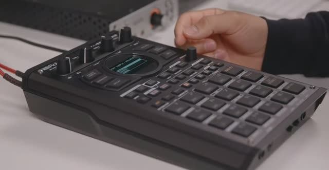 Сэмплирование и нарезка сэмплов. Учебное пособие Roland sp404 mk2