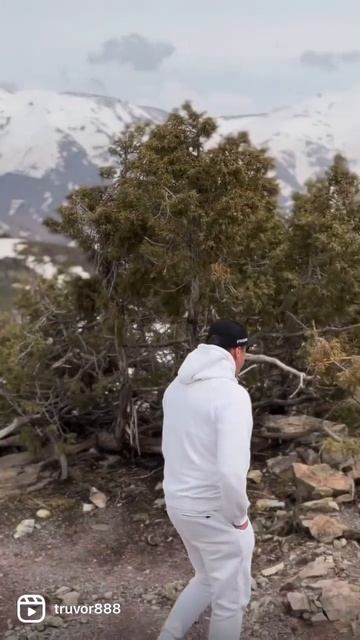 Горы Чимган в Узбекистане - уже можно увидеть в новом выпуск про Ташкент #узбекистан #ташкент