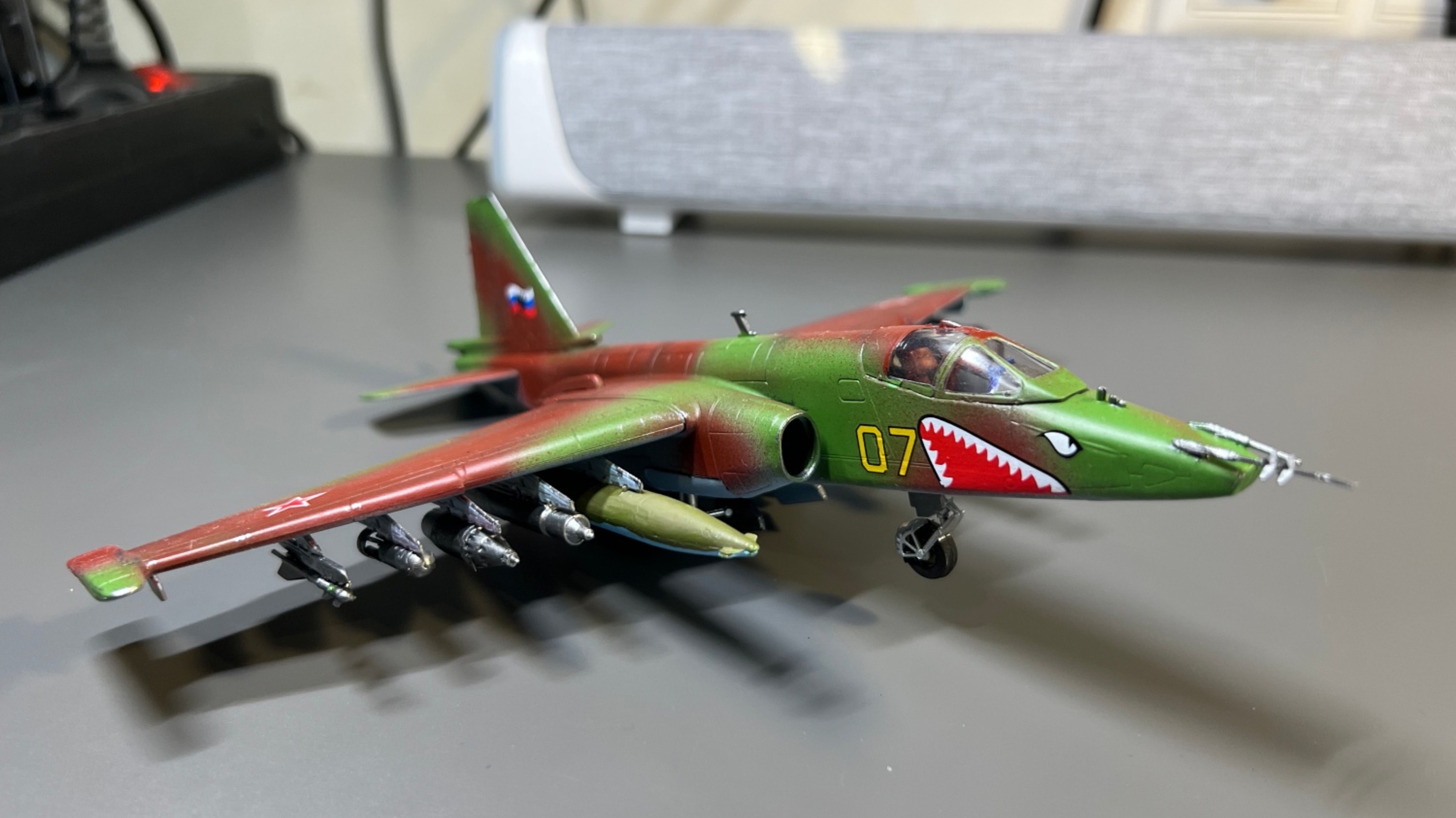 СУ 25 - Сборочная модель 1/72