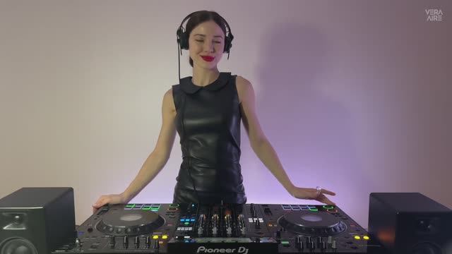 Vera Aire - Live @ Home Set, Moscow _ Melodic Techno & Progressive House Mix