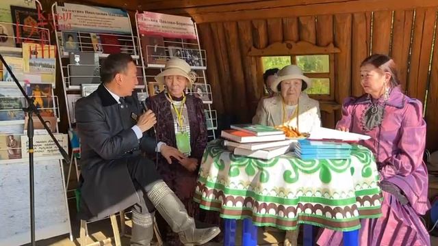 С.А.Зверева-Кыыл Уола - поэмаПеснь о Велик , Айхал эйиэхэ АТ, биобиблиографическай ыйынньык биьирэмэ