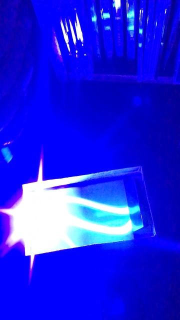 Советский флюоресцирующий экран Электродело и синий лазер | Fluorescent screen and blue laser USSR