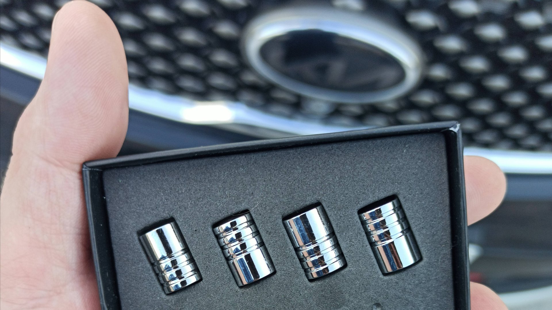 Колпачки на вентиль диска автомобильного