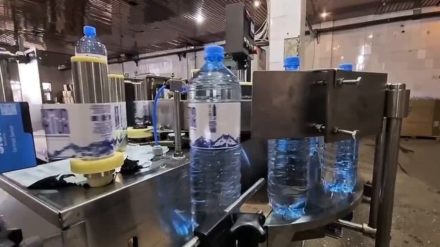 Этикетировочный автомат ООО "Техноиндустрия"