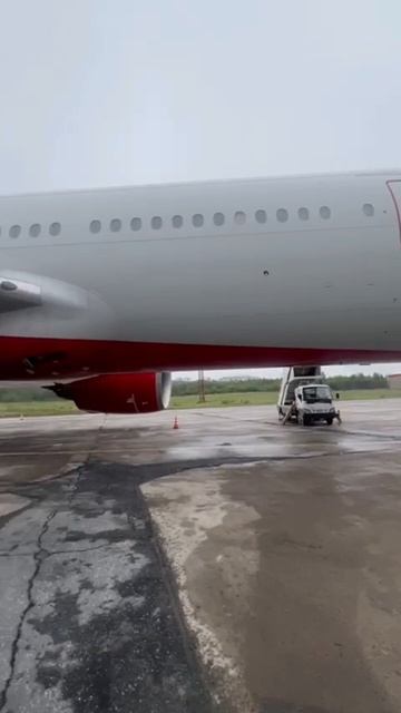 Boeing-777 а/к Россия в аэропорту Сокол Магадана