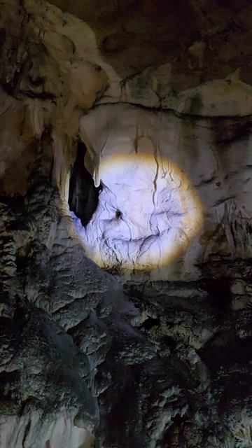 Большая Азишская пещера