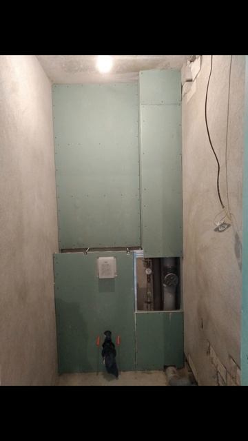 Зашил инсталляцию гипсокартоном. Наростил часть стены. Санузел. Ремонт. Сельма. Калининград.