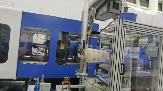 IML этикирование тары на ТПА Threeplast