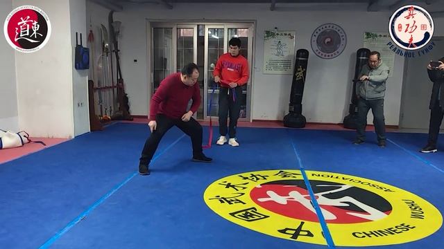 Мастер Тань Цян: Работа с поясом
#Реальноегунфу
#ушу
#боевыеискусства
#шуайцзяо
#мастерство