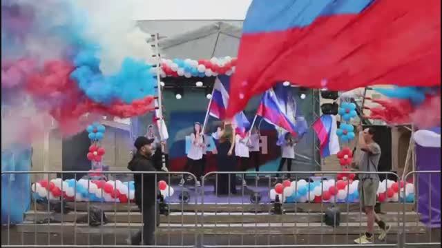 Дымовые факелы на День России 2025. Пиротехническое шоу СПб