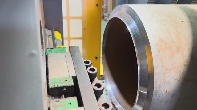 Станок для обработки кромок труб с ЧПУ