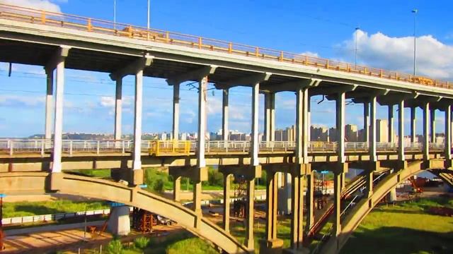 Вид_из_окна_поезда_река_Волга_Борский_мост,_Нижний_Новгород