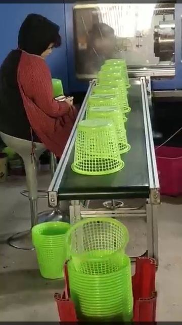 Литье пластиковых ведер для мусора на ТПА