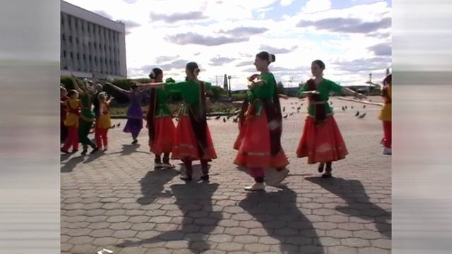 Демонстрация на улице Тарана | 4-й Международный Индо-Российский фестиваль | РАСАМРИТА