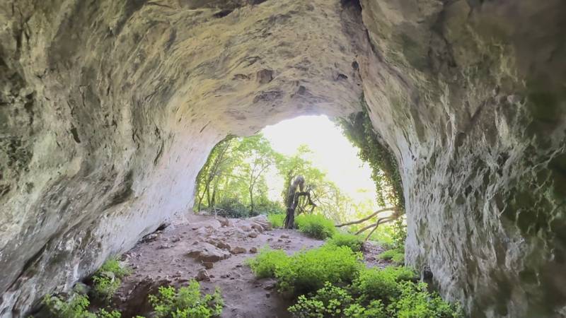 Дырявый грот Тешик-Коба. Недалеко от Мангупа, Крым - 4