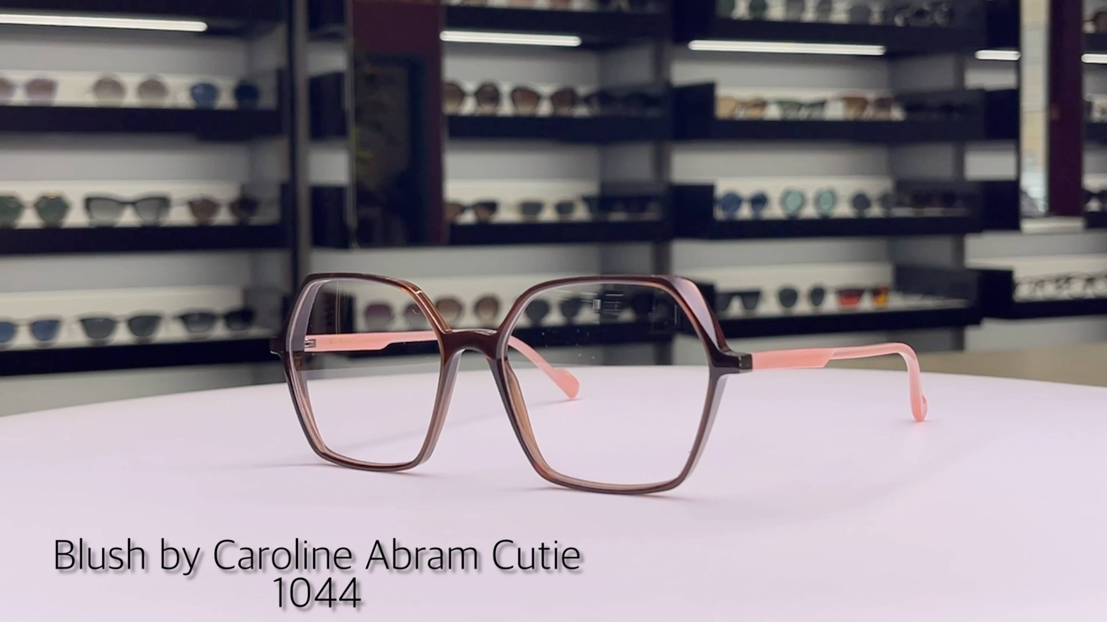 Подробный обзор и распаковка Blush by Caroline Abram Cutie 1044: первые впечатления